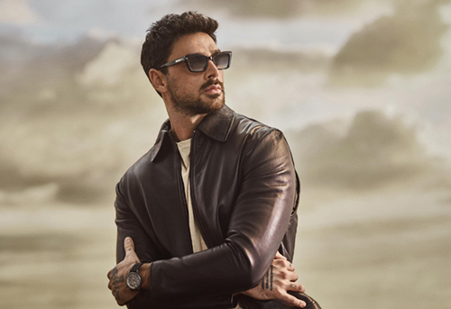 Michele Morrone strengthens ties with Chopard with a bio-based eyewear ...